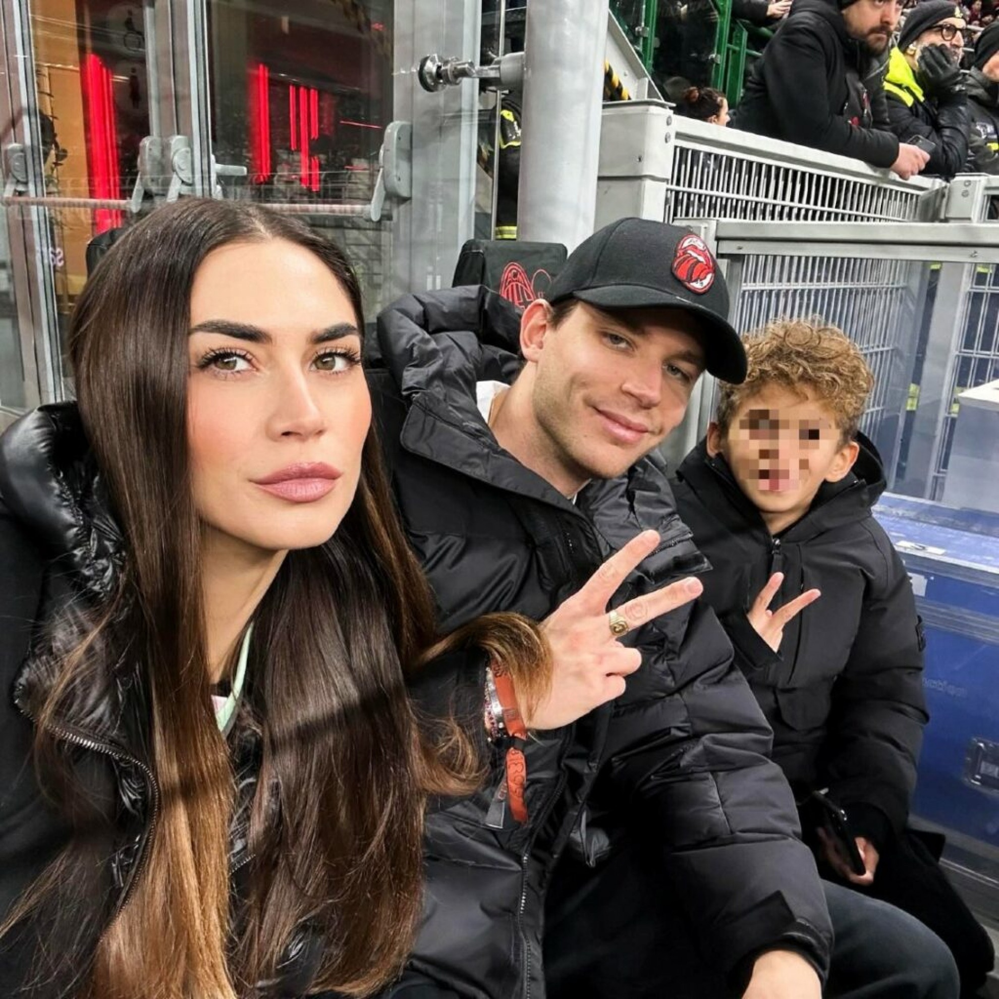 Carlo Beretta e Melissa Satta: amore, moda e famiglia alla Milano Fashion Week - FashionChannel